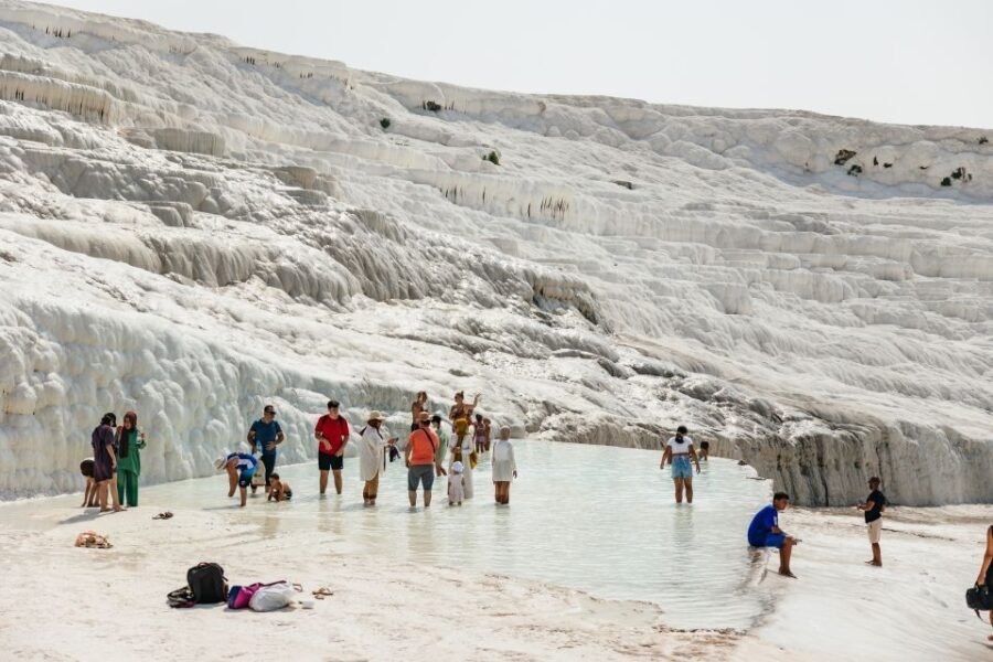 From Antalya/Kemer: Pamukkale and Hierapolis Tour with Lunch