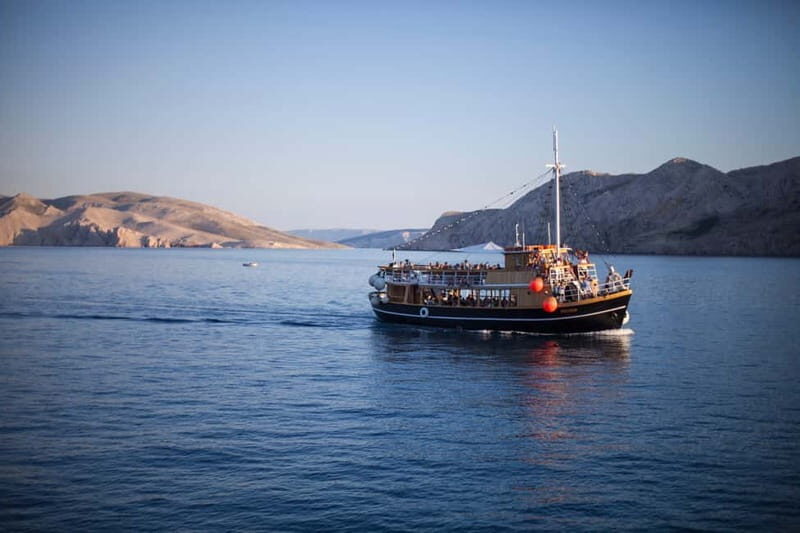 From Baka: Island Day Trip on a Traditional Ship with Lunch