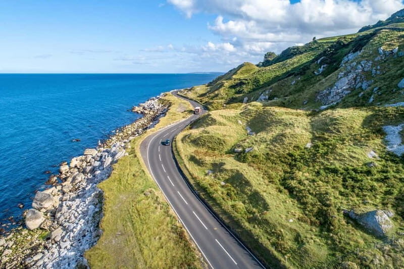 From Belfast: Full-Day Giants Causeway Land and Boat Tour