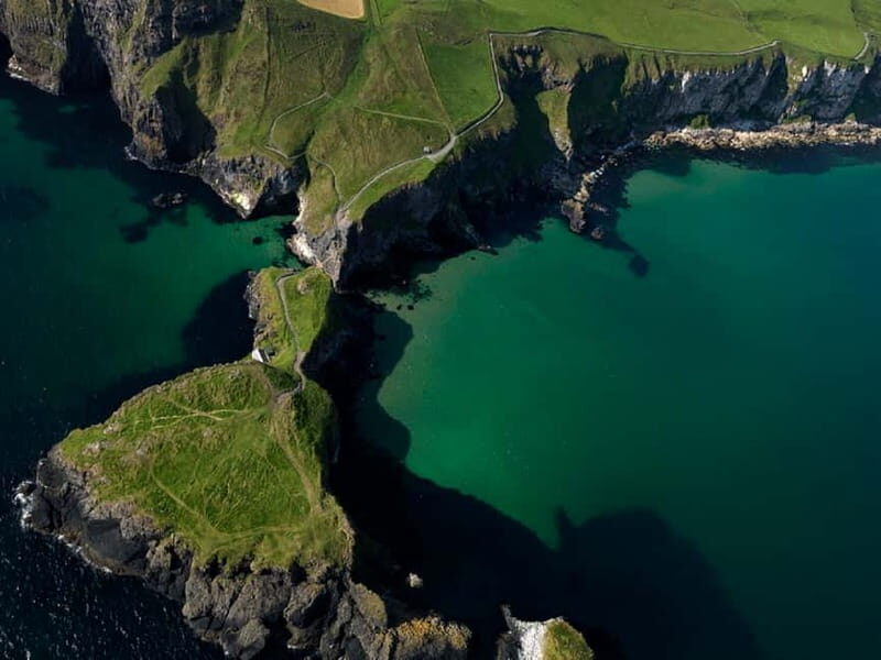 From Belfast: Giant's Causeway Full-Day Guided Tour