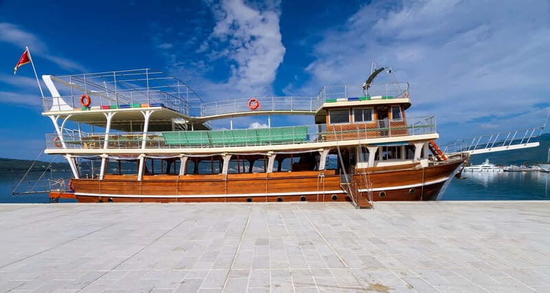 From Budva: Boka Bay Guided Full-Day Tour and Cruise