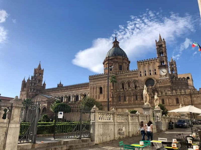 From Cefalù: Palermo Guided Walking Tour with Street Food