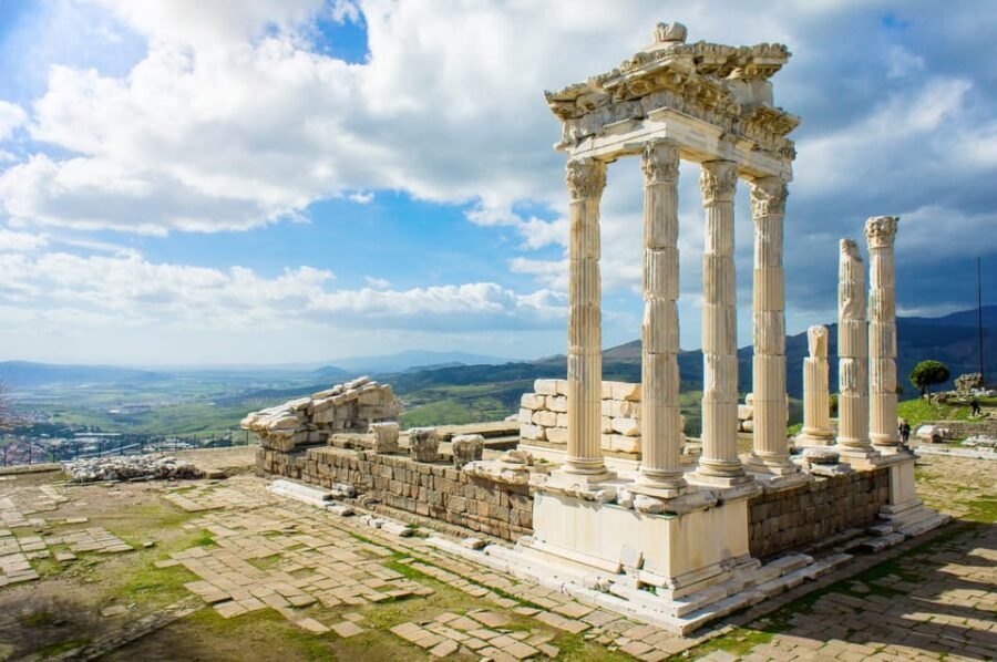 From Izmir: Private Day Trip to Acropolis of Pergamon - Who Should Consider This Tour?