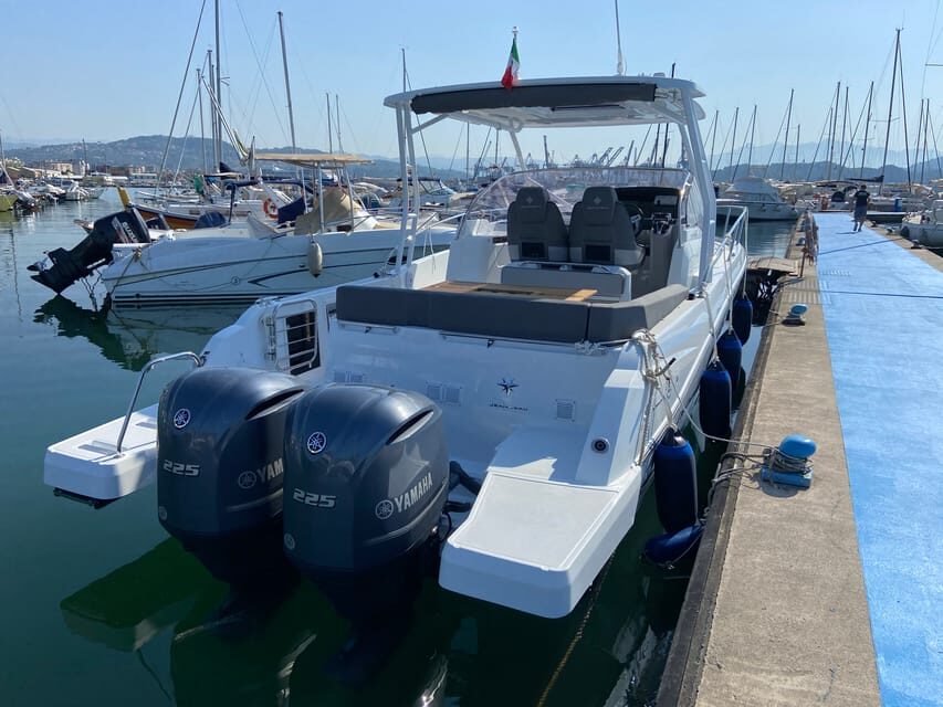 From La Spezia: 5 Terre Private Boat Tour (Lunch and Drinks)