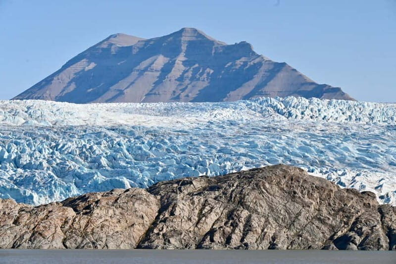 From Longyearbyen: Pyramiden Private Photo Tour w/ Transfer