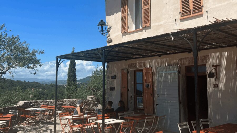 From medieval Evenos to Bandol wines : a taste of Provence