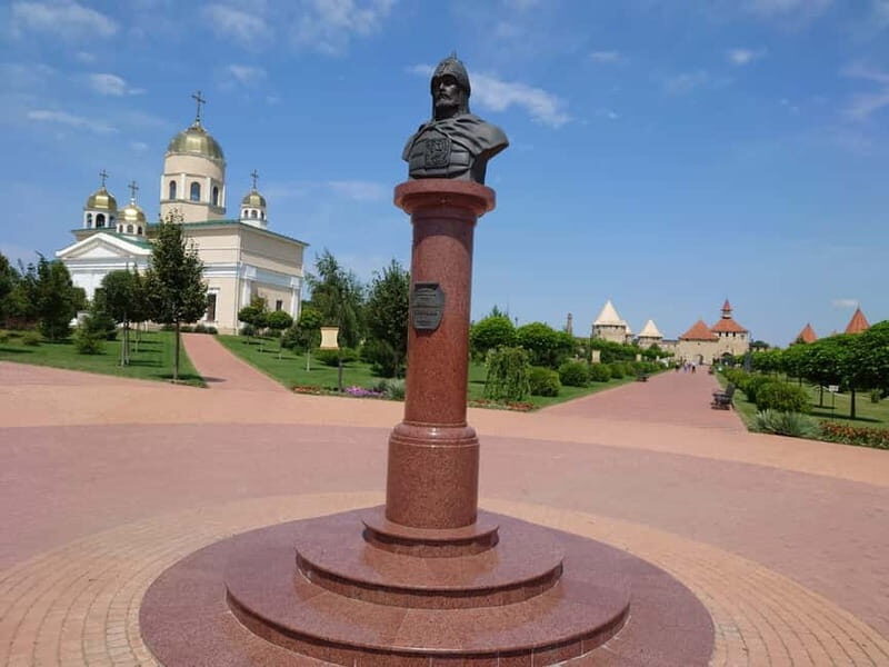 from Moldova:Tour to Soviet Transnistria with Cognac