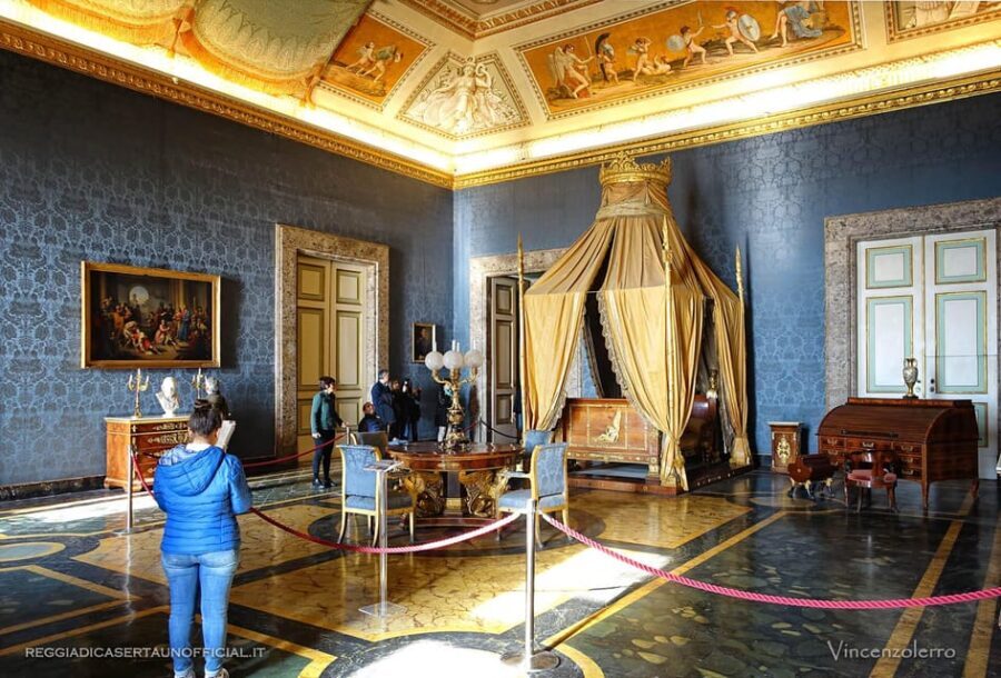From Naples: Caserta Royal Palace & Historic Center