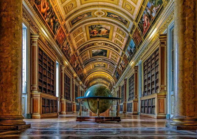 From Paris: Half-Day Tour to Fontainebleau Castle & Barbizon