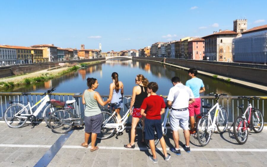 From Pisa to Lucca along Puccini cycling path