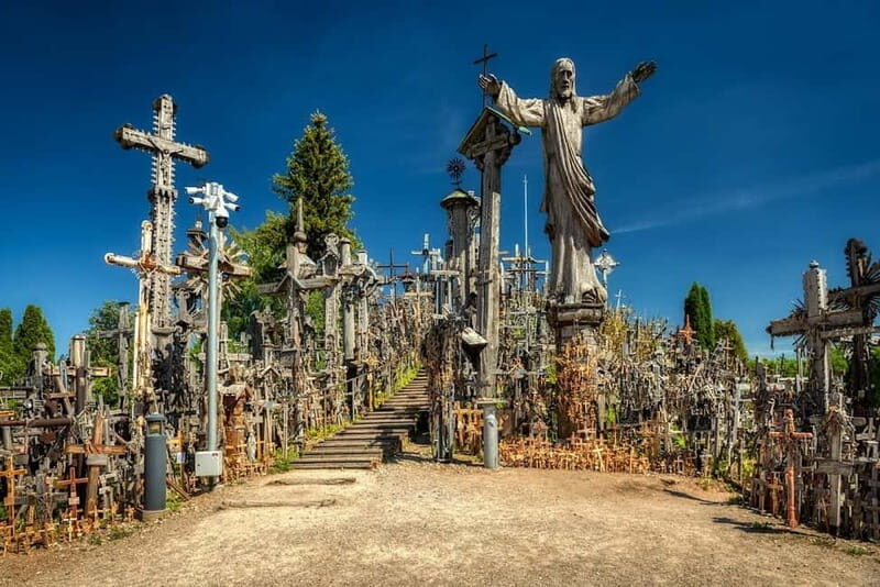 From Riga: Hill of Crosses and Jelgava Gems Tour