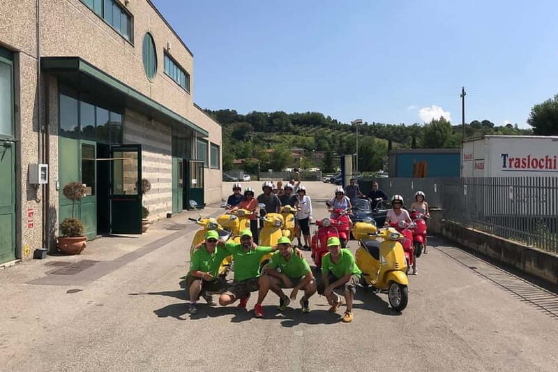 From Siena/Badesse: Vespa & Chianti Tour in the Tuscan Hills