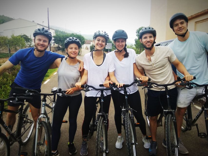 From Sitges: Cycling Tour with Winery visit and Tasting