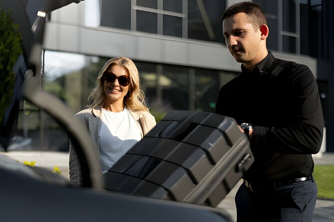 From Skarfabakki Cruise Terminal: Private Transfer to KEF Airport - Key Points