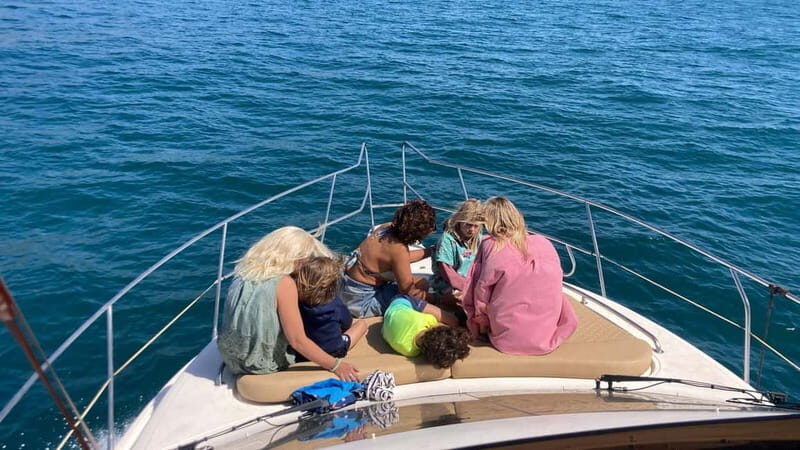 Fuengirola : 2 hours LUXURY Yacht Dolphin Trip DRINKS SNACKS