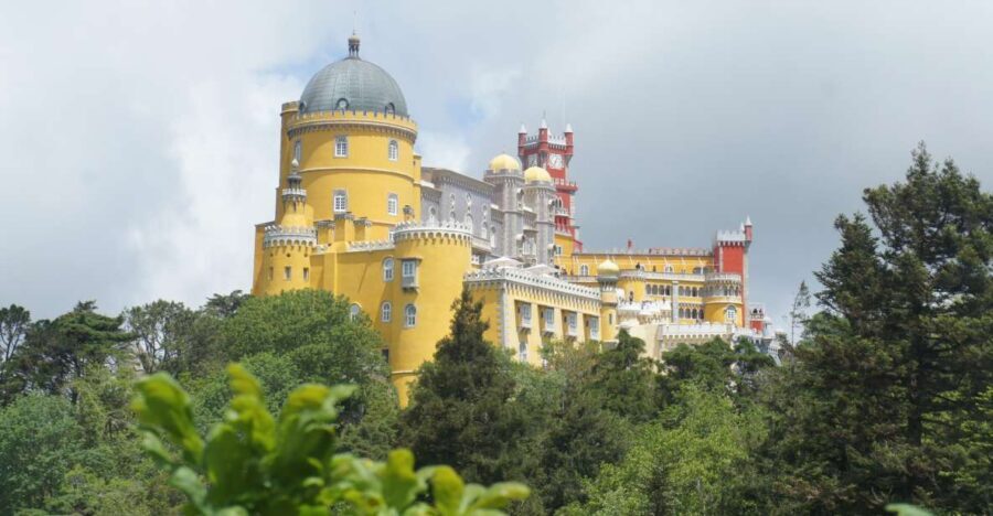 Full-day Private tour in Sintra and important landmarks - The Itinerary Breakdown