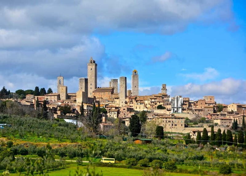 Full-Day Tuscany Tour: Pisa, San Gimignano & Siena Highlight