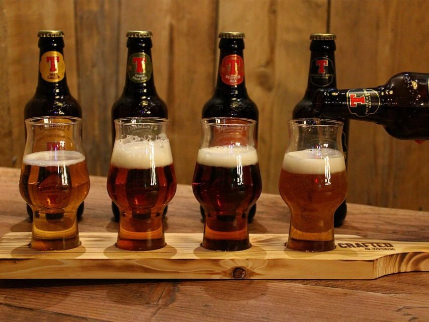 Glasgow: Beer Flight with a Haggis Taster in a Glasgow pub