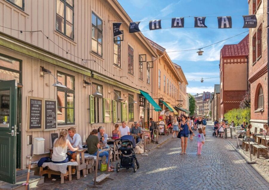 Gothenburg: Haga Old Town Walking Tour