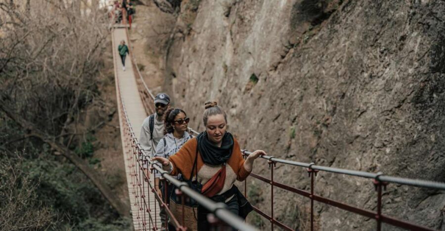 Granada: Los Cahorros Guided Afternoon Hiking Tour