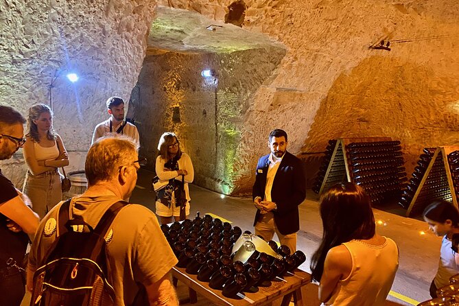 GRAND VINTAGE Moet et Chandon Veuve Clicquot Cellars & Tastings - Key Points