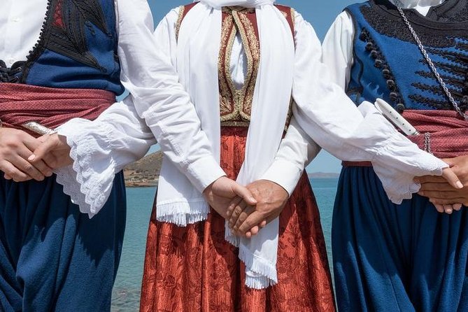 Greek Dancing in Plaka with 3-Course Meal - Analyzing the Experience: Pros and Cons