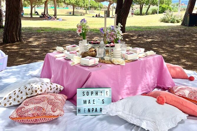 Group / Hen Party Picnic - An Honest Look at the Barcelona Group / Hen Party Picnic