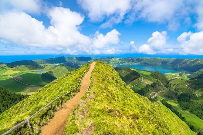 Guided Tours Sete Cidades and Lagoa do Fogo Full day