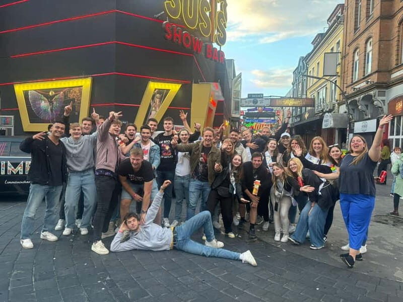 Hamburg: Night Pub Crawl through the Reeperbahn