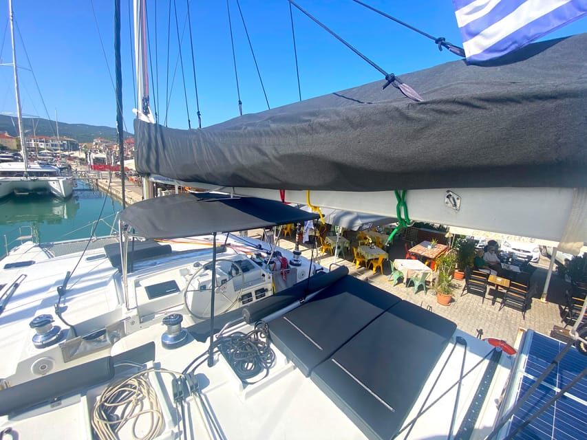 Heraklion: Catamaran Sailing to Dia island