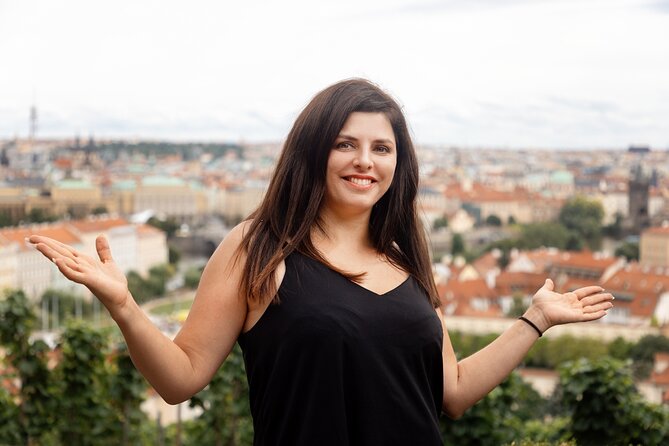 Highlights of Prague with a Funny and Local Guide - Key Points