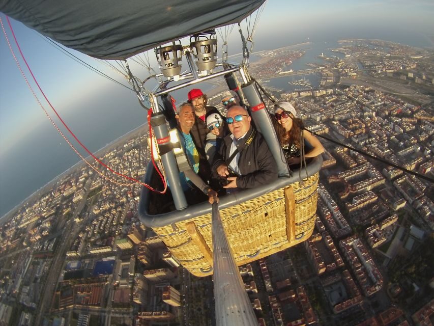 Hot air balloon flight in Barcelona Montserrat - The Sum Up