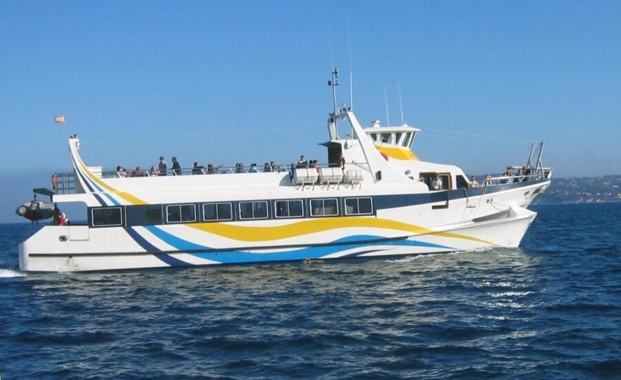 Jávea: 90-Minute Sunset Cruise with Glass of Cava