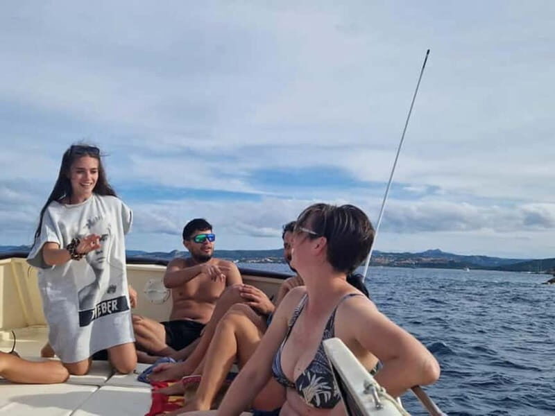 La Maddalena boat tour with lunch and drinks included