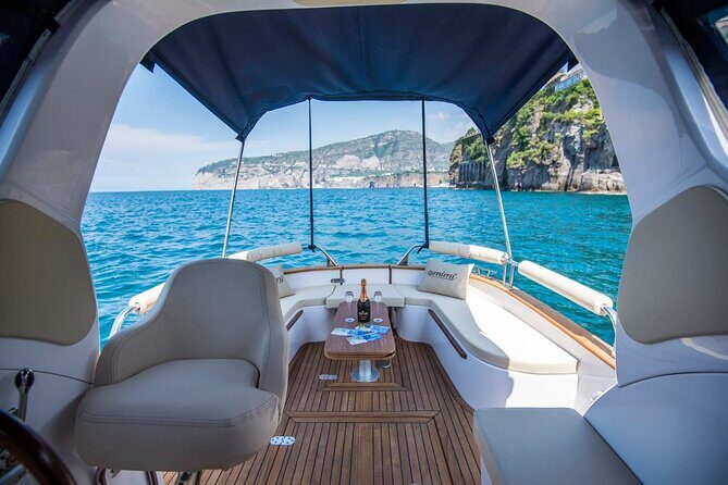 La Spezia: Cinque Terre Tour with Lunch on Board 8 hours