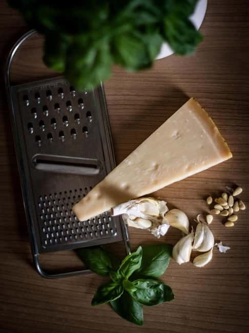 La Spezia: Pesto Making Class with Focaccia and Drink