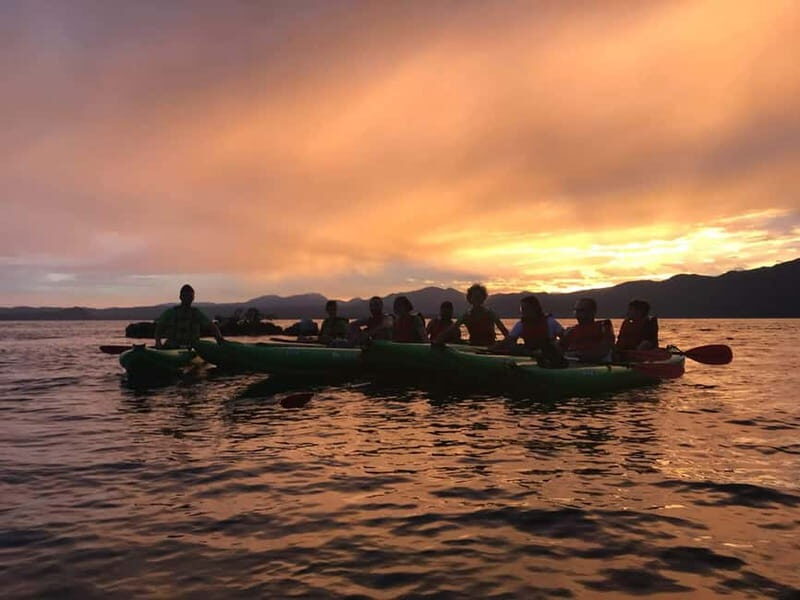 Lake Garda: Sunset Canoeing Tour to Punta San Vigilio