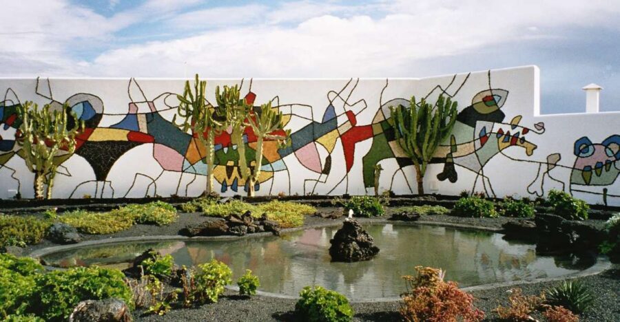 Lanzarote: César Manrique Foundation and Teguise Market