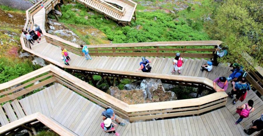 Leave Porto and go hiking in the Paiva Walkways, Arouca