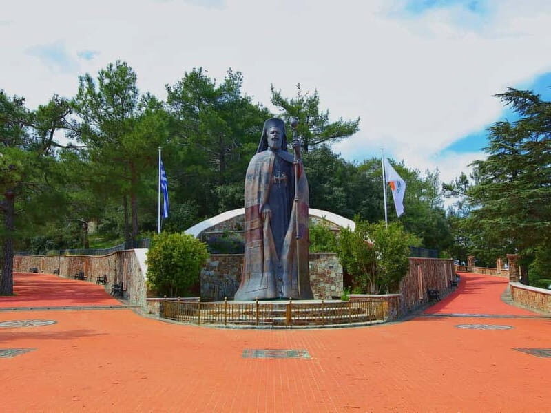 Limassol: Troodos, Kykkos Monastery, Omodos and Winery Tour
