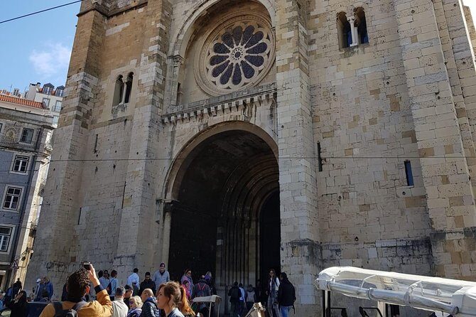 Lisbon City Tour 2 hours (Máx 6 pax) - Frequently Asked Questions