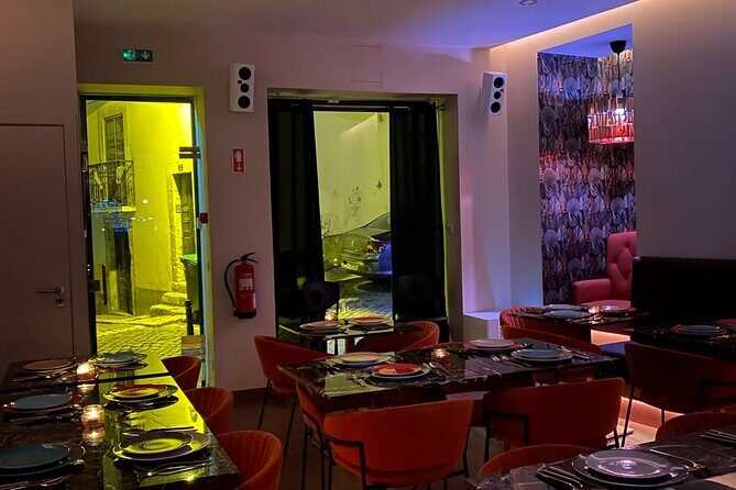Lisbon Fado Dinner Show and Panoramic Night Tour