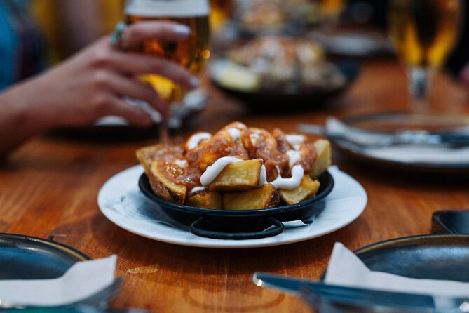 Lisbon Food Crawl with Wine and Meal - Key Points