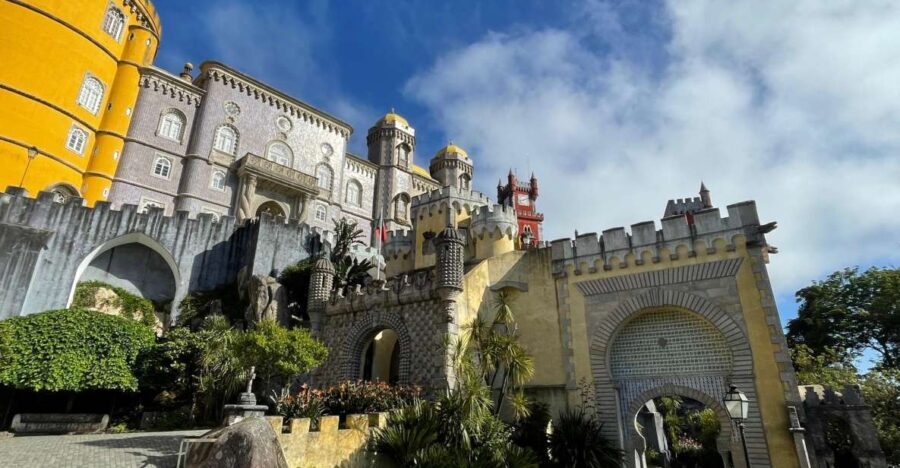 Lisbon: Tour to Sintra, Cabo da Roca and Cascais - Practical Details and Transportation