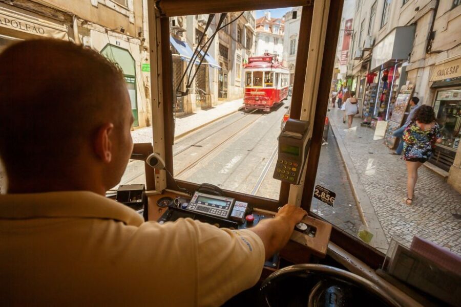 Lisbon Tram No. 28 Ride & Walking Tour - The Itinerary in Detail
