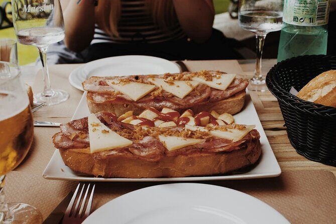 Local Tapas, Beer and Wine Tour of Madrid All Inclusive