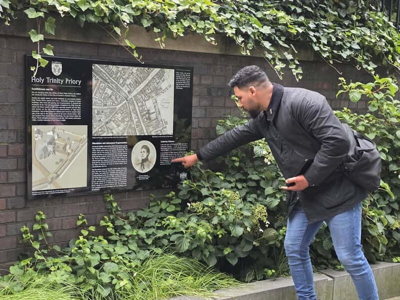 London: Jack the Ripper Tour with Historic Pub Stops - Is It Worth the Price?