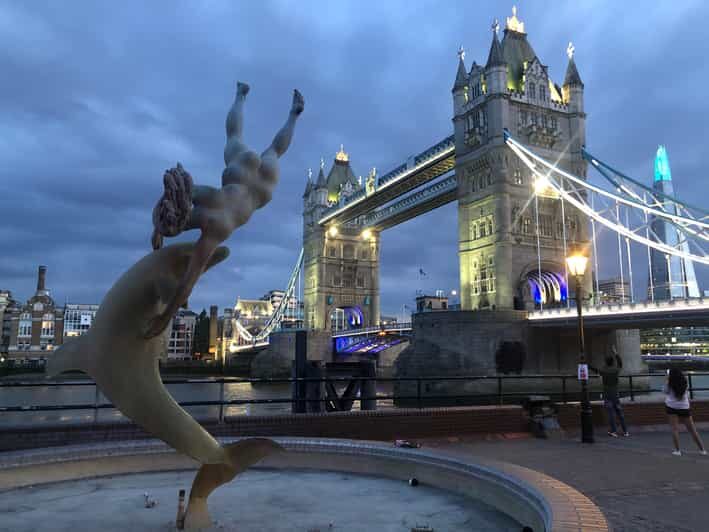 London River Walk and Hidden Gems Pub Hopping Experience - Insta-Worthy Moments and Scenic Photo Stops