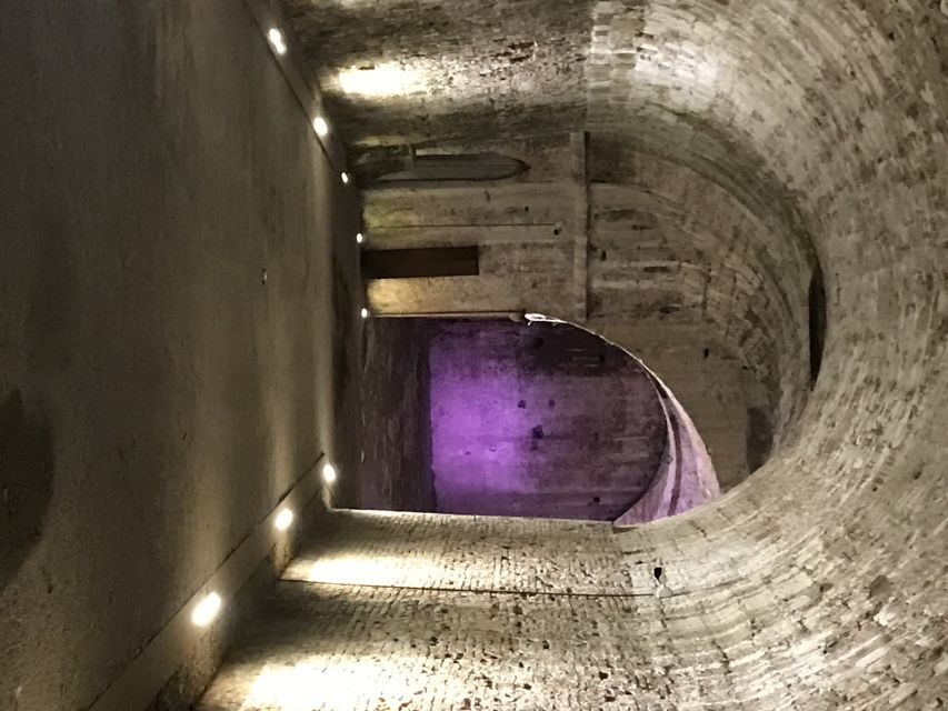 Lucca: Guided City by Night Walking Tour