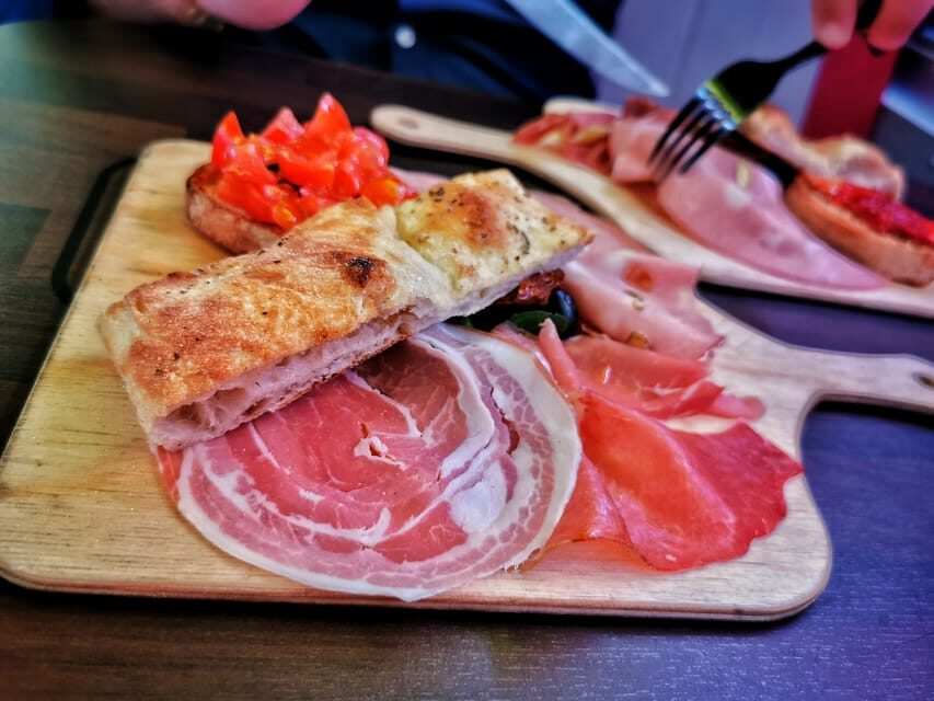 Luxembourg: Italian-Style Dinner in a Vintage Bus